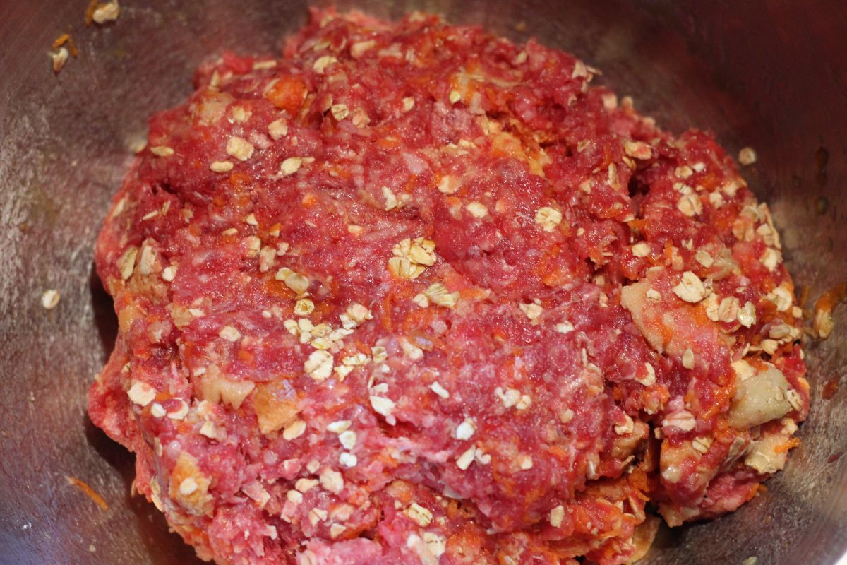 HOW TO MAKE HOMEMADE BARBEQUE MEATBALLS - Healthy Home from Scratch