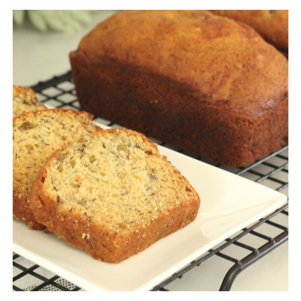 BEST BANANA BREAD RECIPE (MOIST & DELICIOUS) - Healthy Home from Scratch