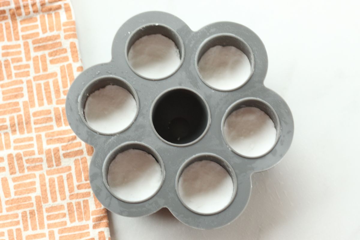 HOW TO MAKE NATURAL TOILET CLEANING BOMBS: EASY RECIPE - Healthy Home ...