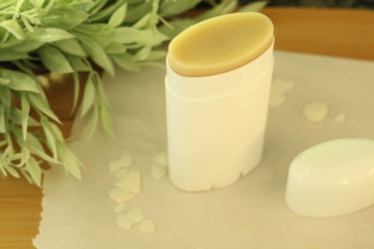 HOW TO MAKE NATURAL HOMEMADE DEODORANT (EASY RECIPE!) - Healthy Home ...